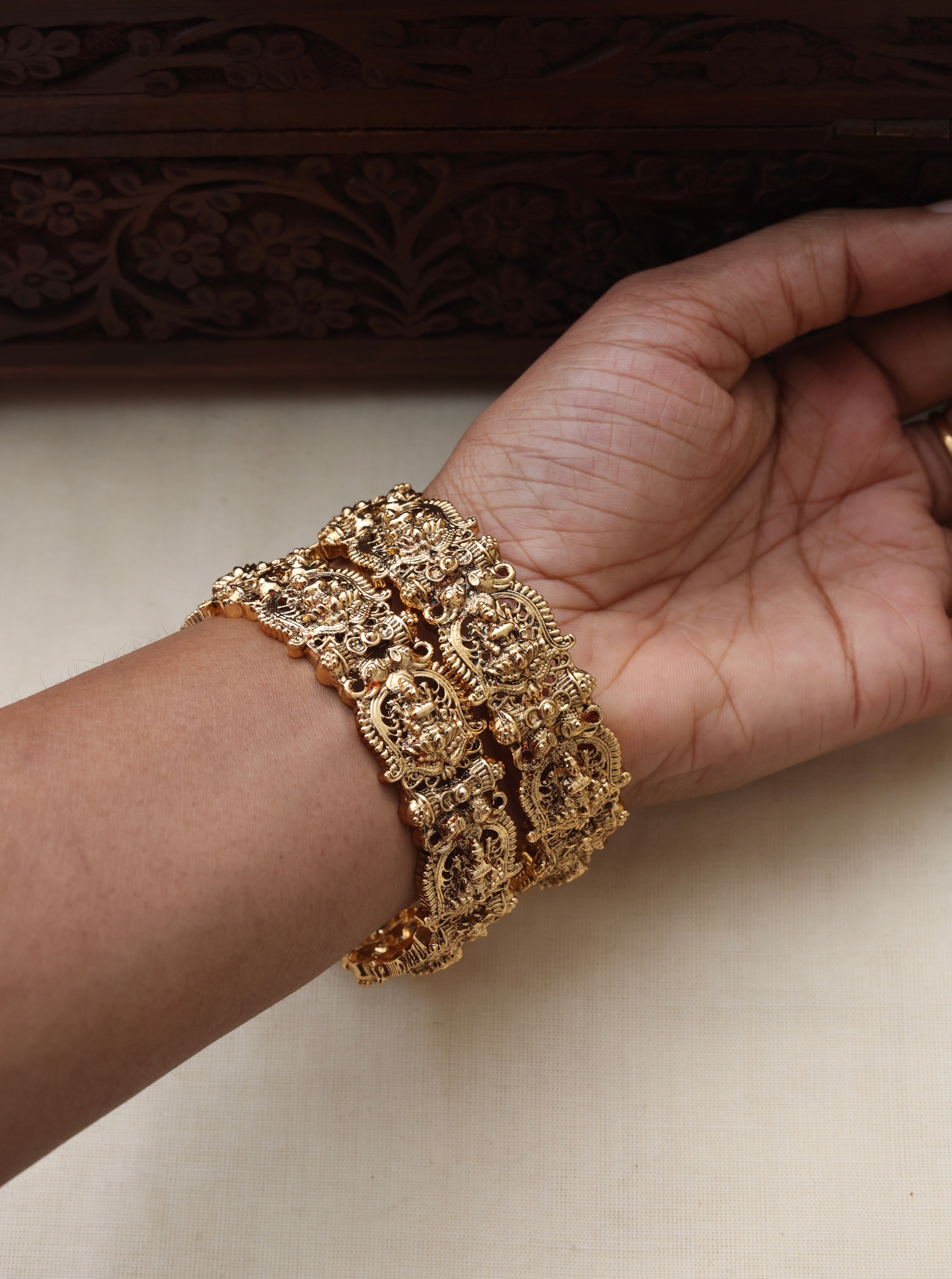 Devasena bangles-(014) – Divanka